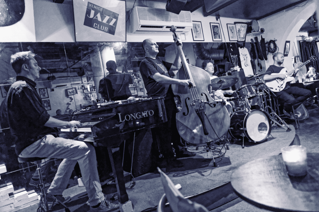 Best Clubs in Venice - Exploring Beings